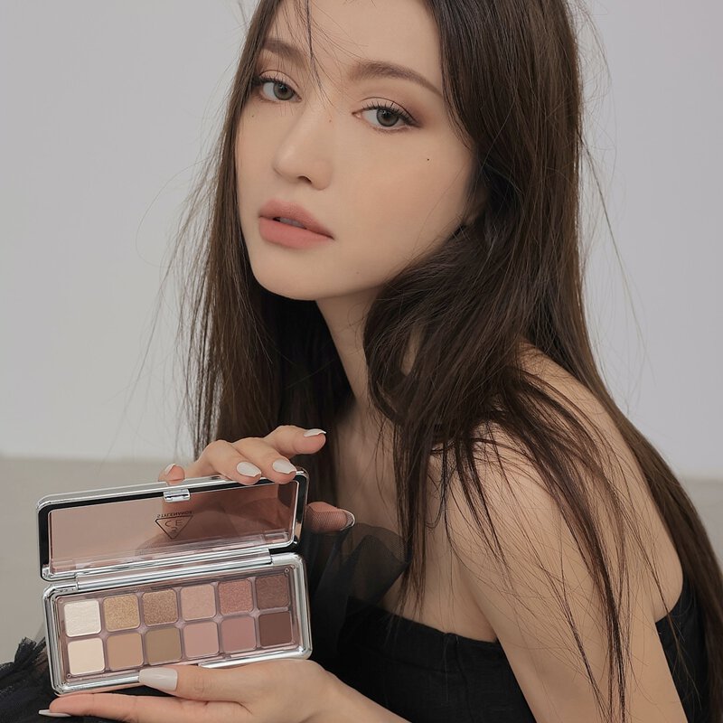 3CE - New Take Eyeshadow Palette - Korea Cosmetics BN